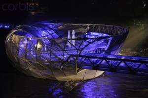 オーストリアのグラーツに流れるムール川に架けられた橋「Aiola Island Bridge（アイオラ・アイランド・ブリッジ）」 - 注文住宅 ...